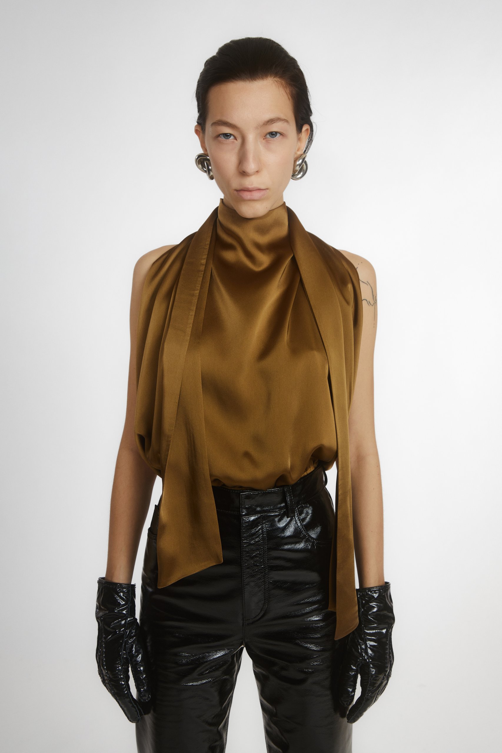 THE SLIPPERY Top — Petar Petrov